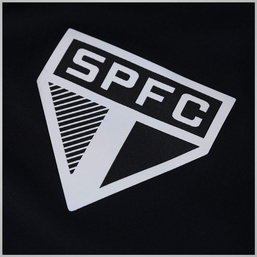 Camisa de peso: Tricolor já foi muito campeão com a Adidas